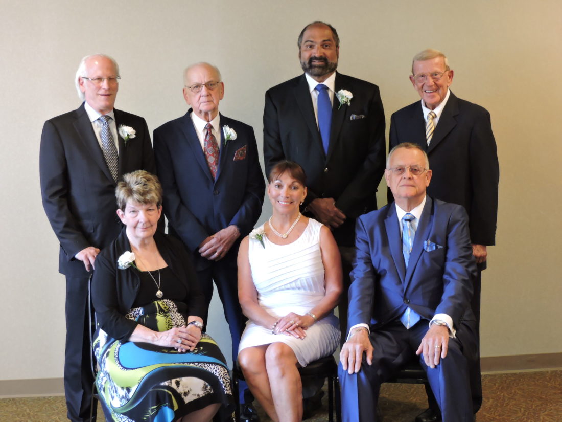 Harris talks teamwork at Holtz hall of fame induction ceremony | News ...